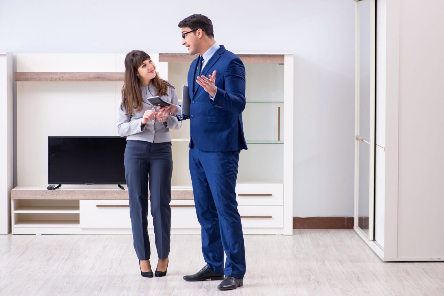 Understanding Offers In Excess Of and Offers In Region Of